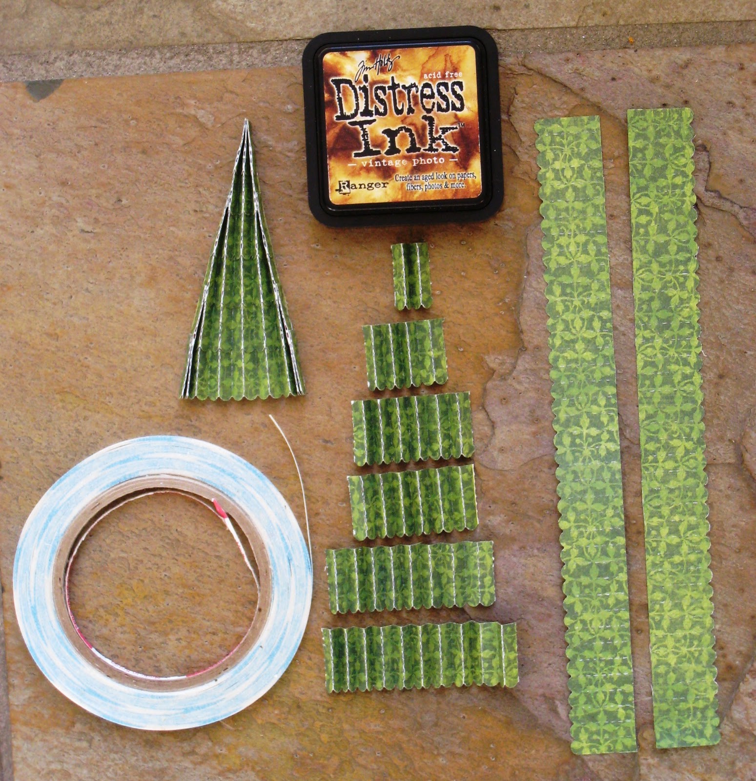 Kelly Creates: Tim Holtz Meets Graphic 45