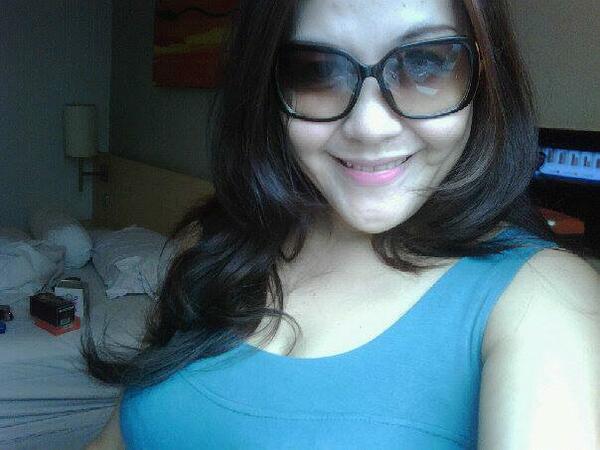 Enaknya Ngentot Ibu Rumah Tangga - Cerita Bokep