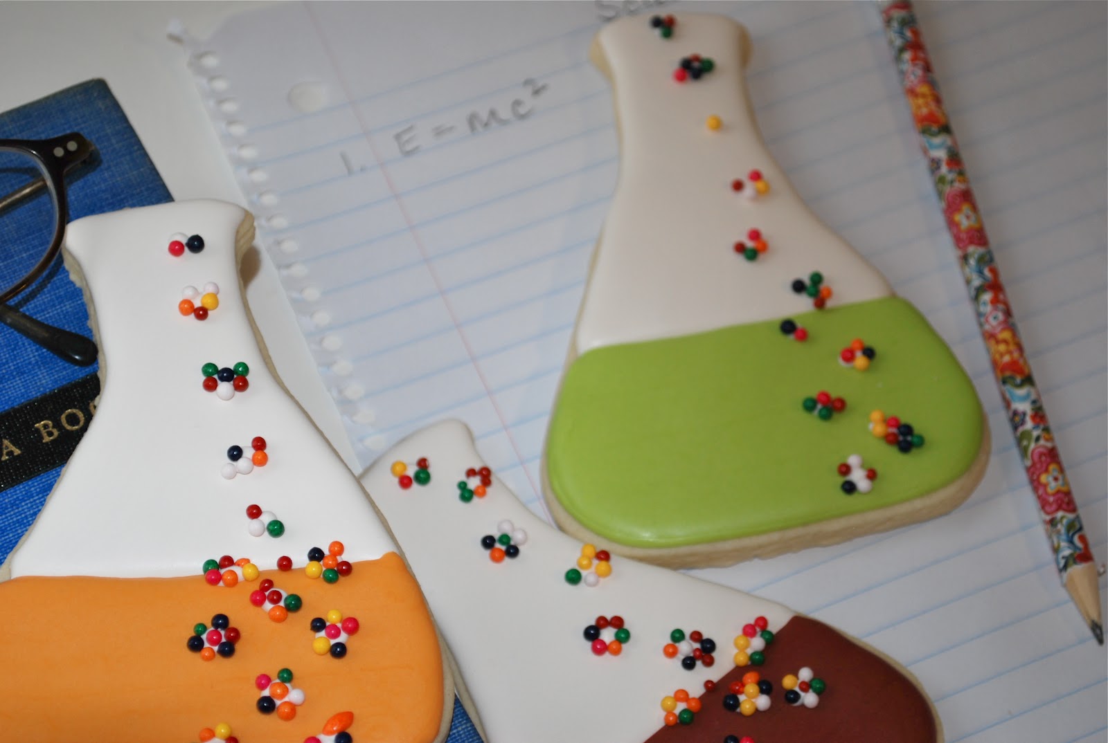 Sweet Goosie Girl: Science Beaker Cookies