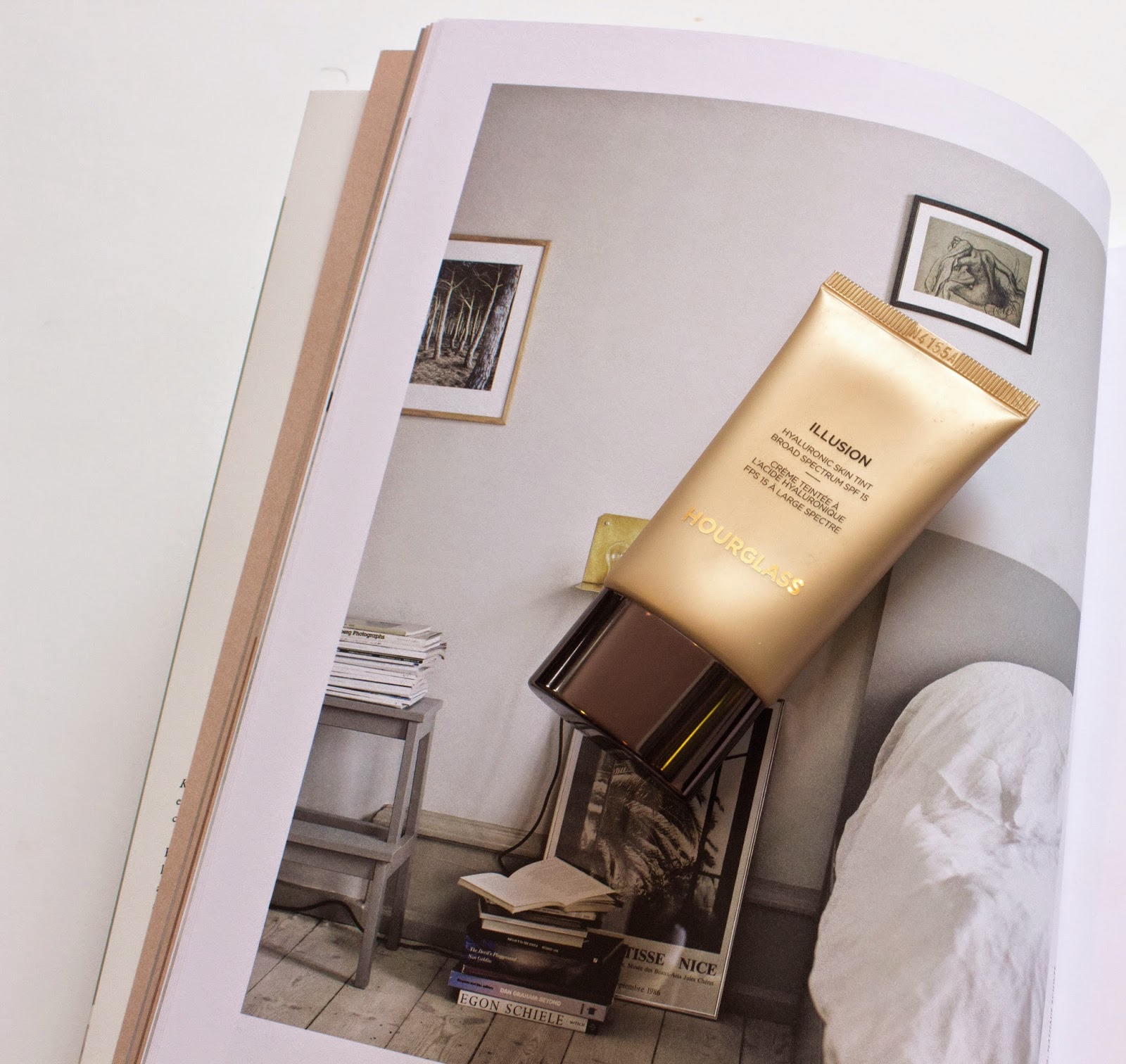 The Bats and Rabbits: Covering Your Bases// Hourglass Illusion ...