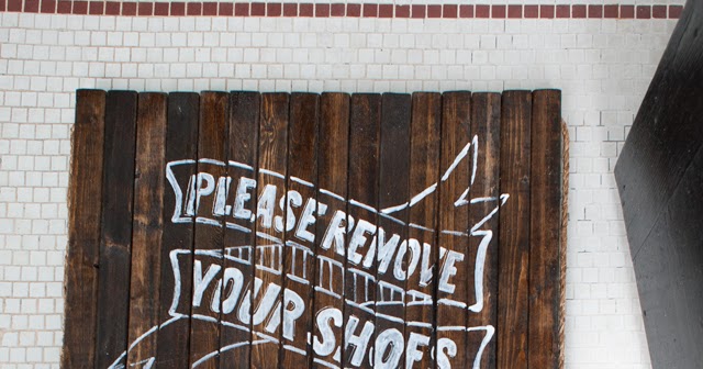 DIY Wooden Doormat: Please Remove Your Shoes | Brooklyn Limestone