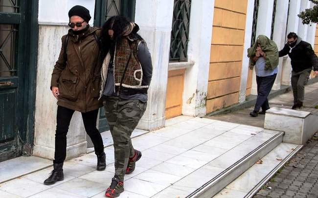 ΤΑ ΞΕΡΑΣΕ ΟΛΑ Η ΛΙΤΣΑ... Η ΞΑΔΕΡΦΗ ΤΟΥ ΒΛΑΣΤΟΥ ΠΟΥ ΚΑΝΕΙ ΚΑΛΥΤΕΡΑ ΤΙΣ ...