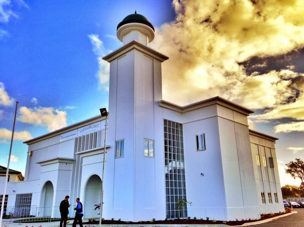 Ahmadiyya Mosques: Baitul Muqeet - Auckland New Zealand