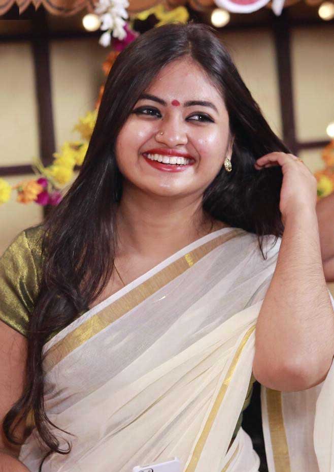 Shaalin Zoya Wiki, Affairs, Today Omg News, Updates, Hd Images Phone Number