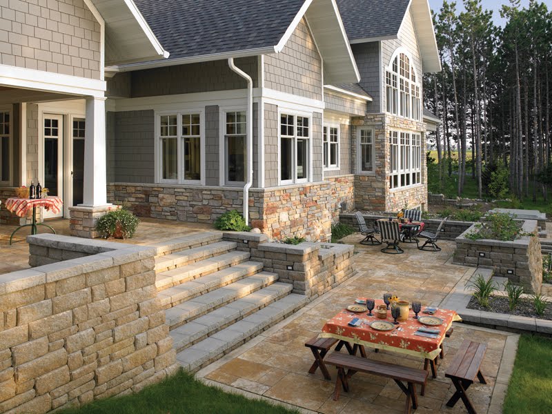 HardscapeSTL.com: New Retaining Wall Color hits the Market