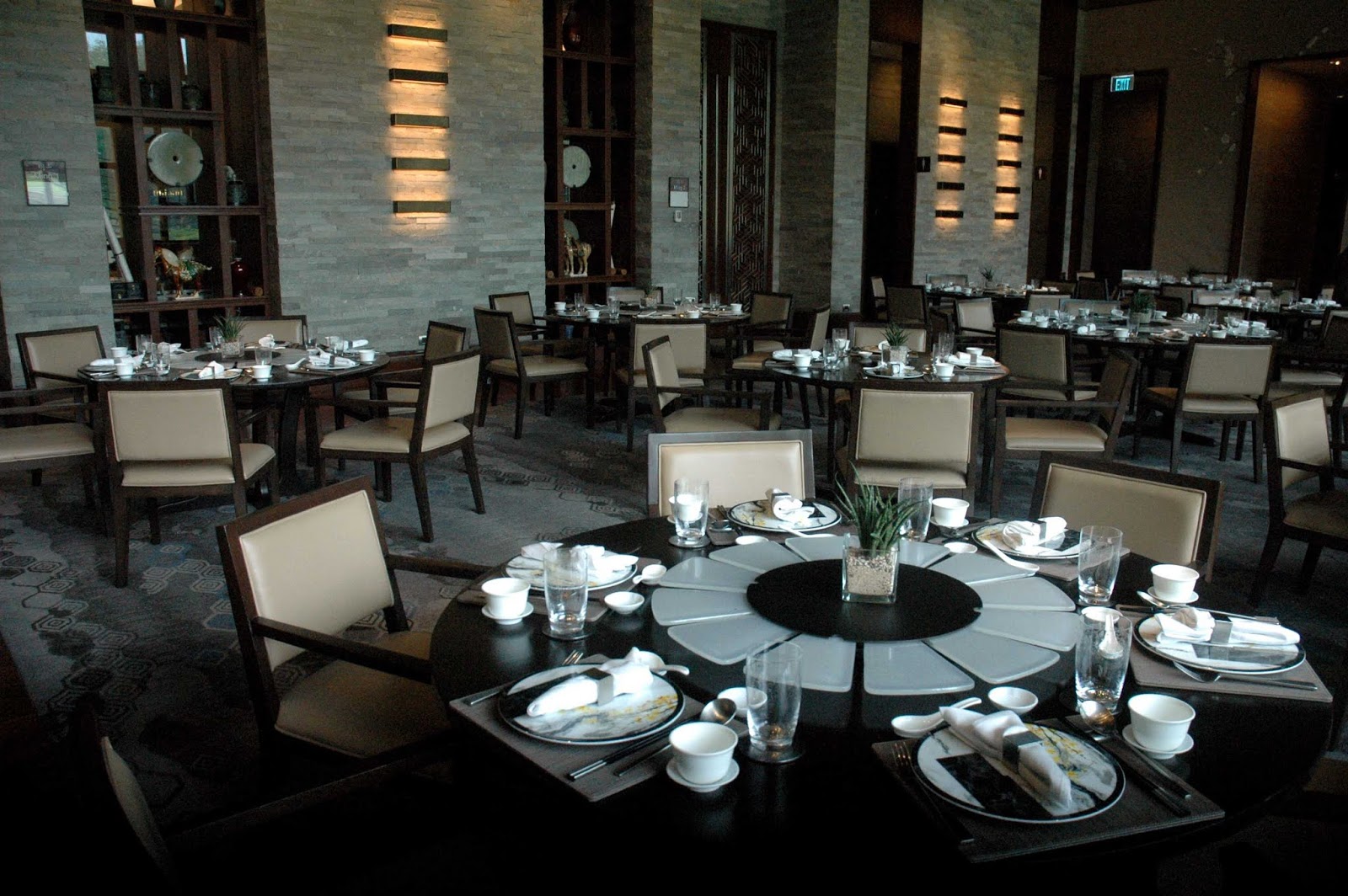 DUDE FOR FOOD: Marriott Manila's Elegant Man Ho Unveils New Menu