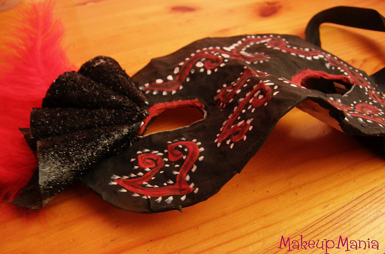 Makeupmania: Farsangi maszk házilag