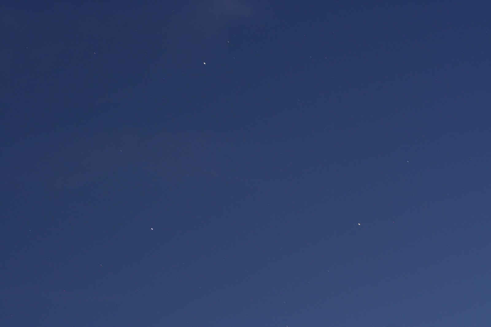 Mars, Saturn, and Spica form a triangle hours before Curiosity landing ...