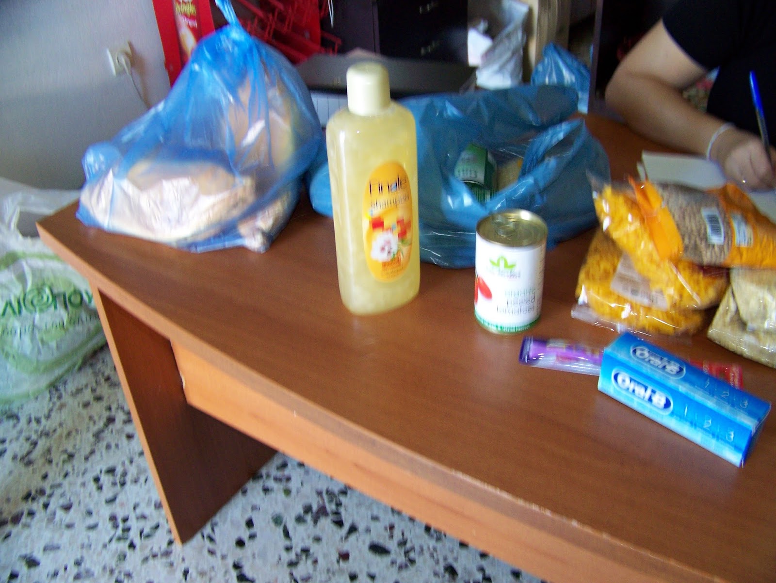 ΔΙΑΝΟΜΗ ΤΡΟΦΙΜΩΝ. ΓΙΑΤΙ ΟΛΟΙ ΜΑΖΙ ΕΙΜΑΣΤΕ ΠΙΟ ΔΥΝΑΤΟΙ...