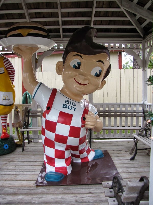 Juwster's World: Tony Gullo's Classic Car Collection