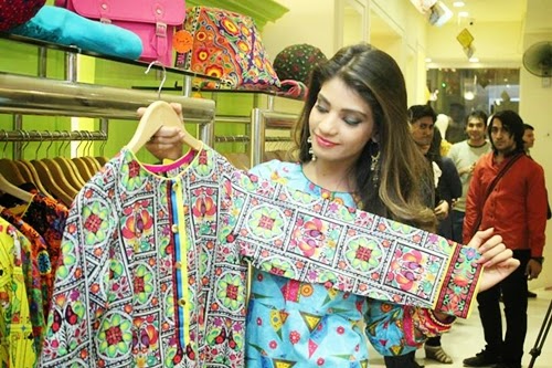 Rang Ja Summer Collection 2014 | Rang Ja Lawn De Lashkaray Stitched ...