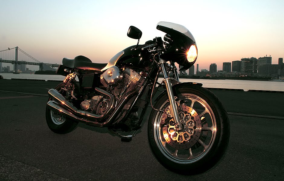 Dyna - RocketGarage - Cafe Racer Magazine