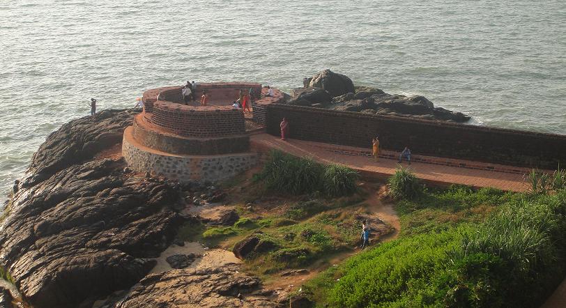 Bekal fort Kasargod, Kerala - aalmaramspot