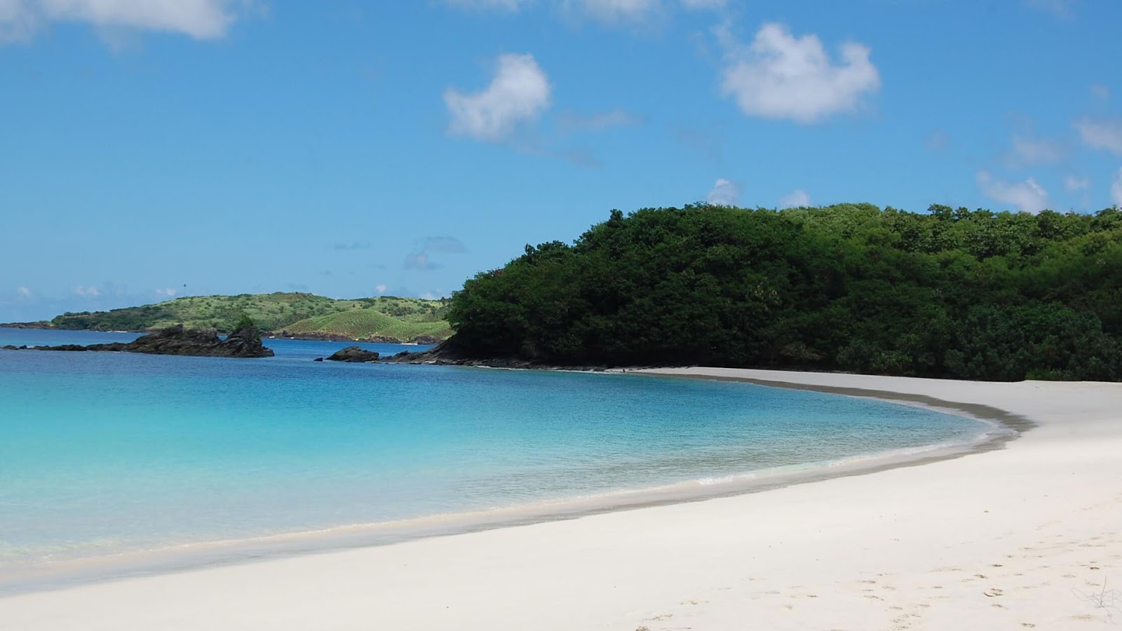 Calaguas Tour 2d1n ~ A3 TOURS