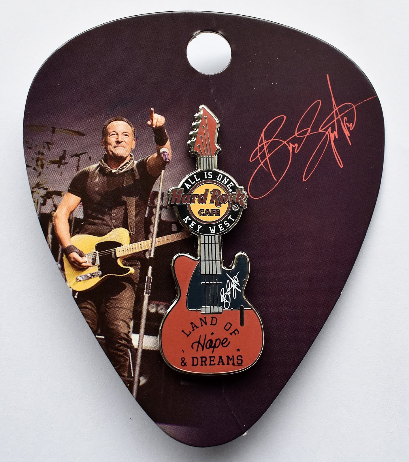 Hard Rock Cafe (HRC) Pins, Guitar Pins and Caps: 04/30/07