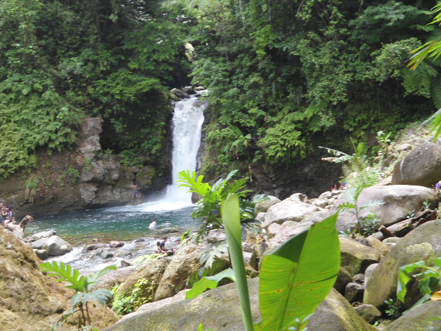CAMARINES NORTE: MANANAP FALLS (SAN VICENTE, CAMARINES NORTE)