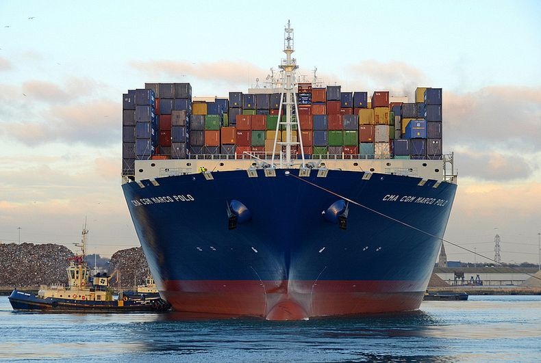 Alam Mengembang Jadi Guru: The World’s Largest Container Ship