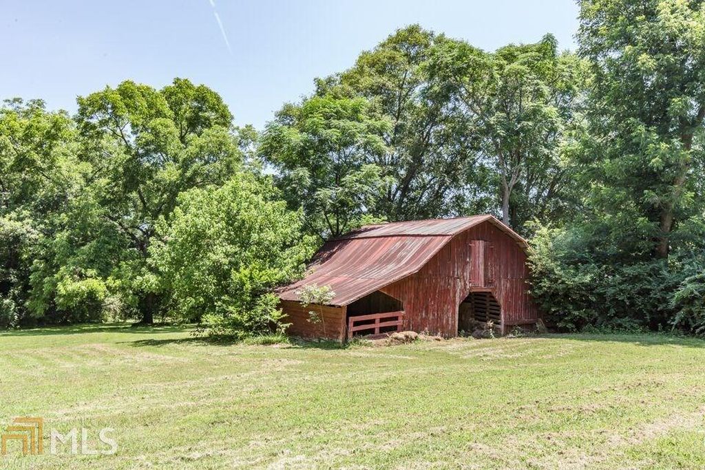 Sweet House Dreams: Booth House, 1858 Victorian in Bowman, Georgia