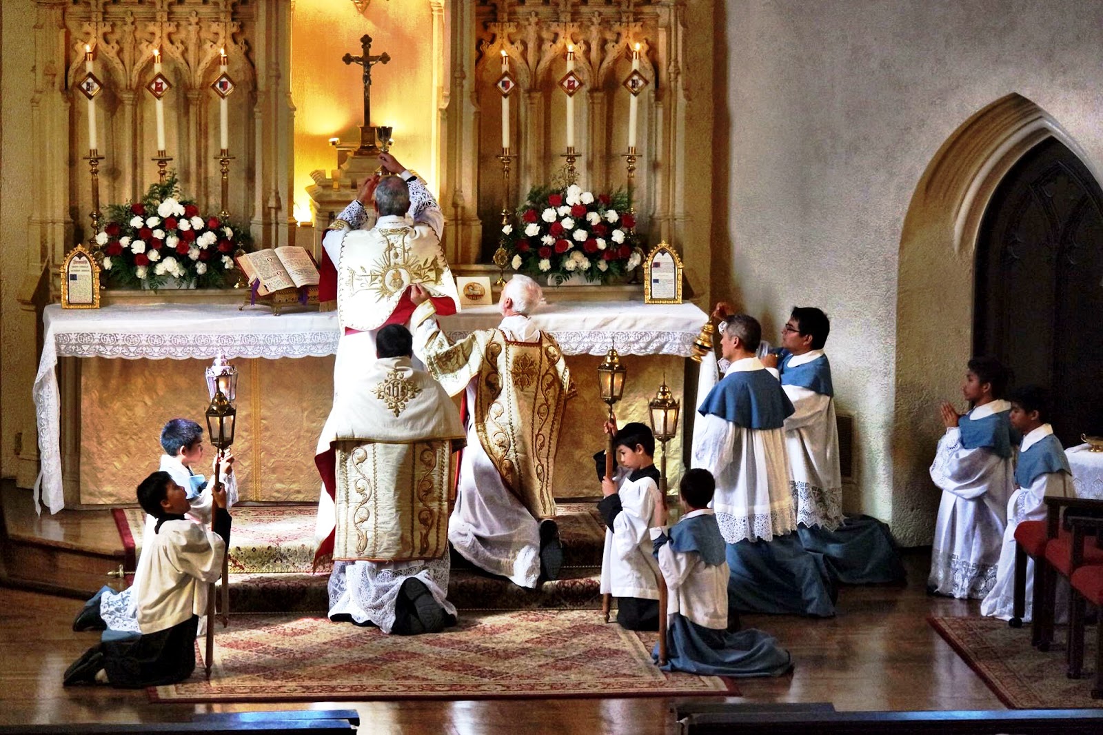 New Liturgical Movement: Fr. Jeffrey Keyes Celebrates Jubilee in Oakland