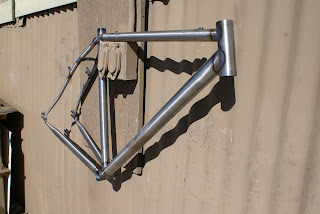 what's up in Santa Cruz: Single speed CX/Road/Commute sttel frame