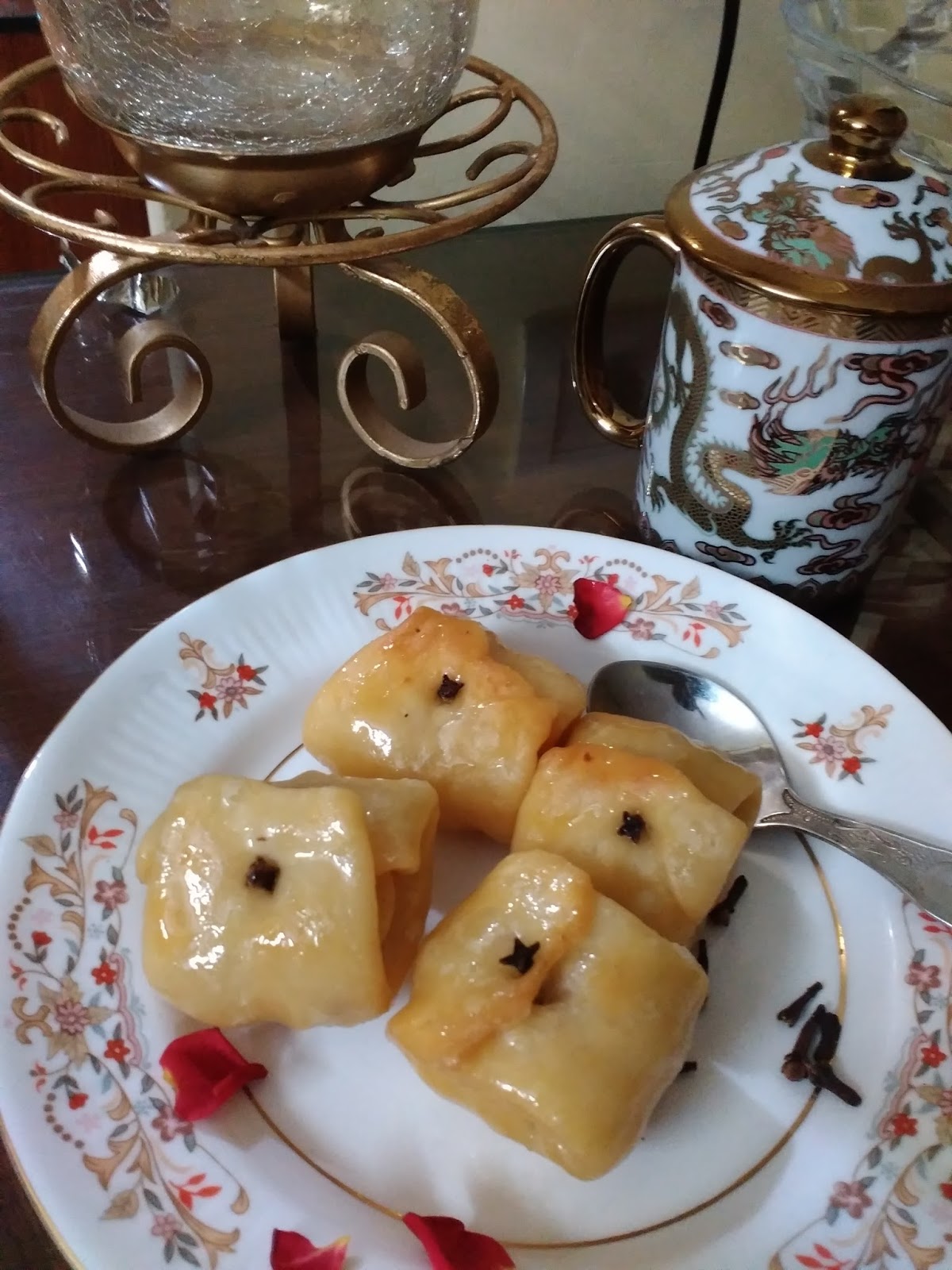 Ghar Ka Khana: Laung lata (syrup based sweet)