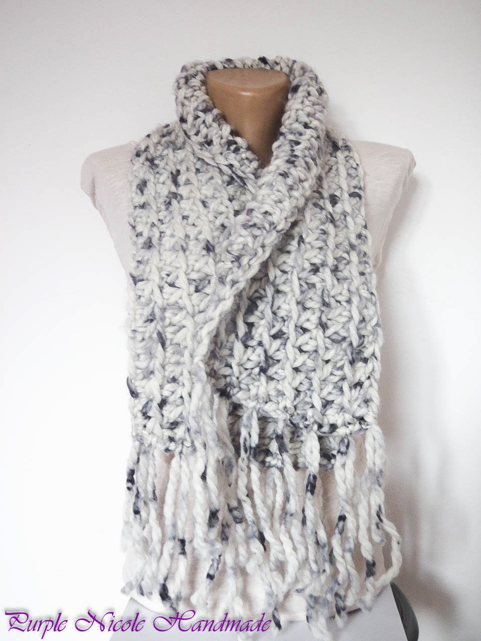 Purple Nicole`s Handmade: Fulare crosetate tricotate handmade