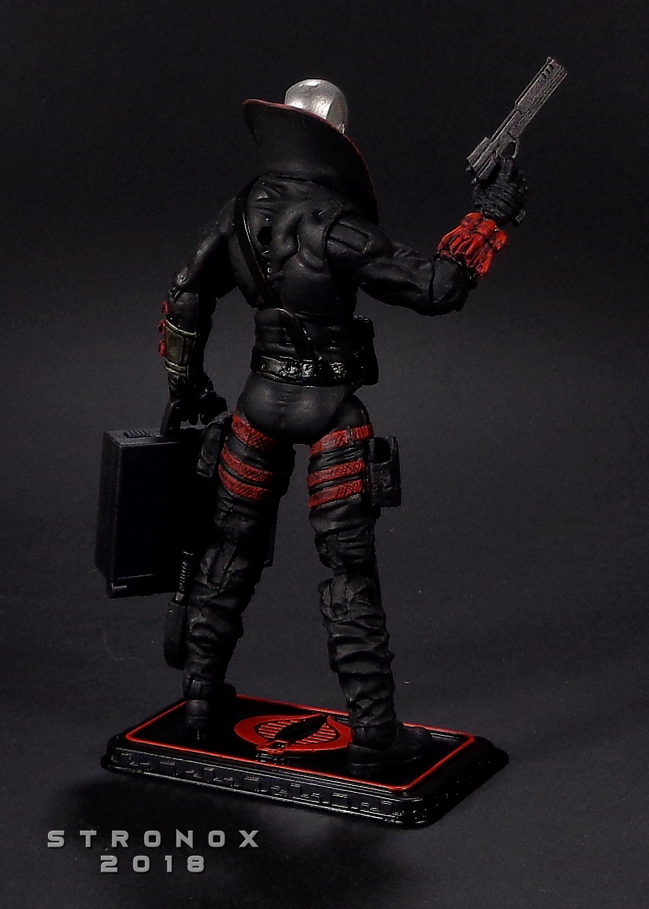 Stronox Custom Figures: August 2018