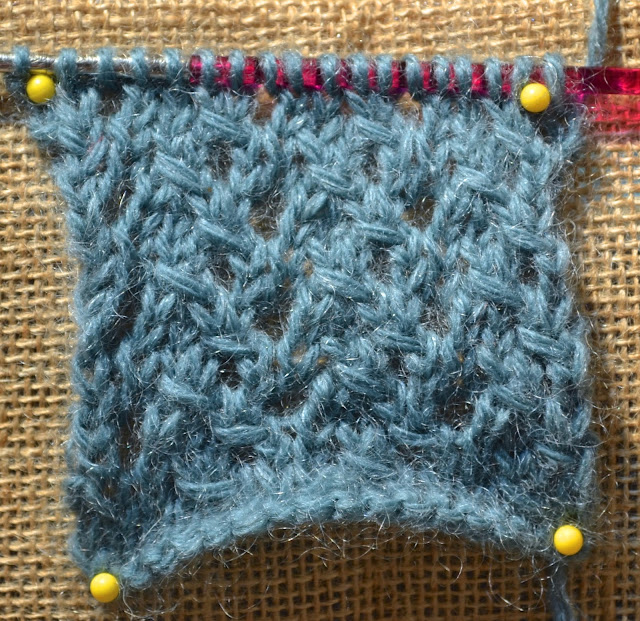 Knitting Novice: The Weekly Swatch: Lace Mesh Stitch