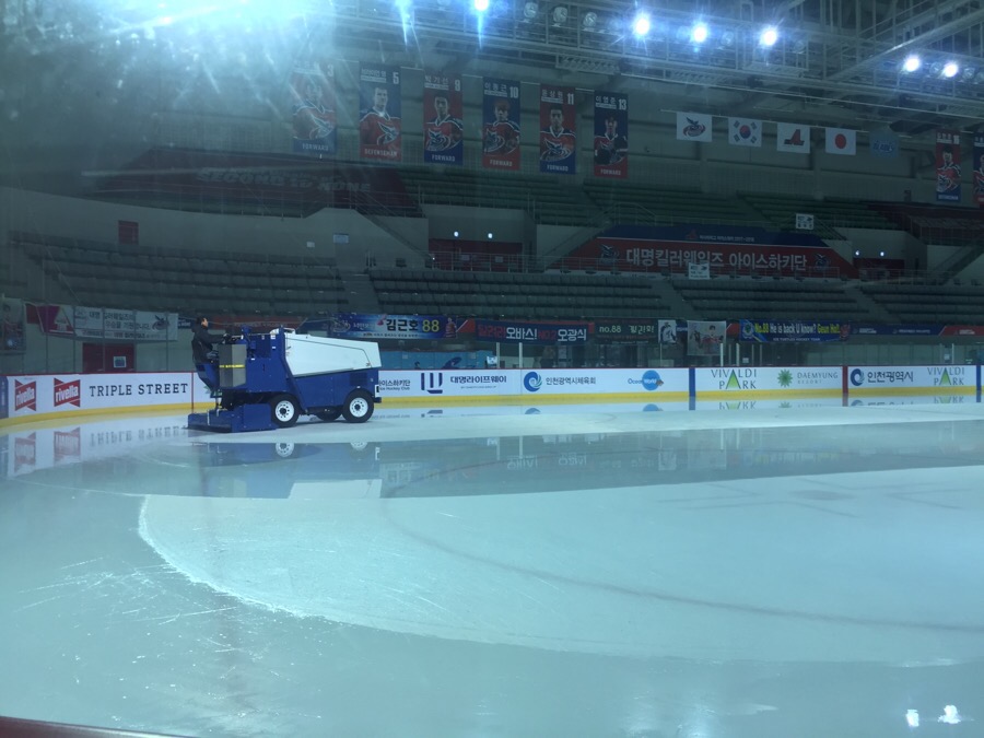 AREX: [Incheon Ice Rink] Seonhak International Ice Rink