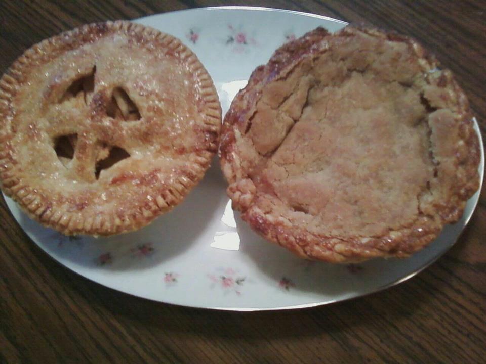 37 Cooks: Amy's Apple Pies