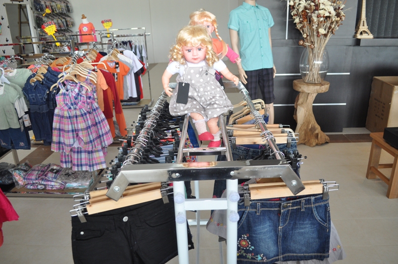 GOLDEN FACTORY OUTLET - BATAM: 2012
