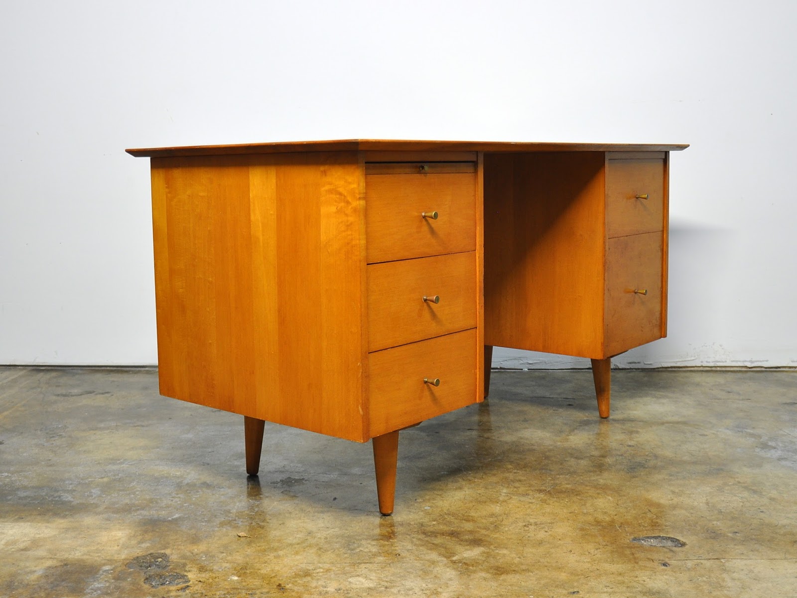 SELECT MODERN: Paul McCobb Desk or Vanity Table