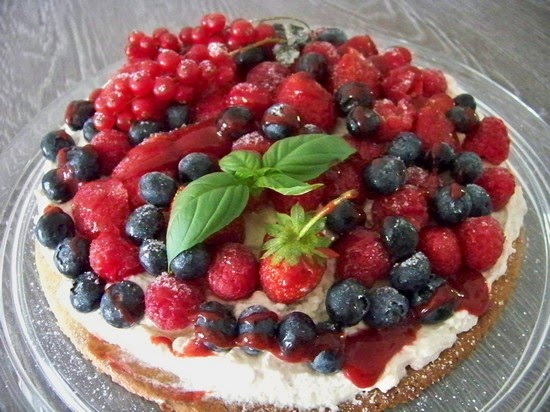 Cuisine en folie: Tarte sablée aux fruits rouges, chantilly aux noix et ...