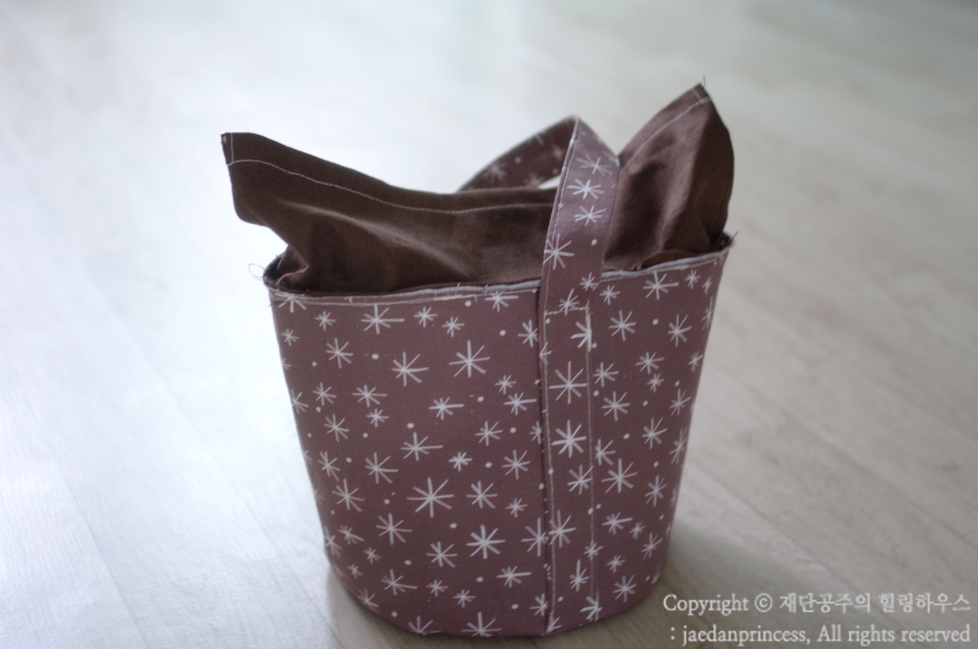Drawstring Lunch Bucket Bag ~ Free-Tutorial.net
