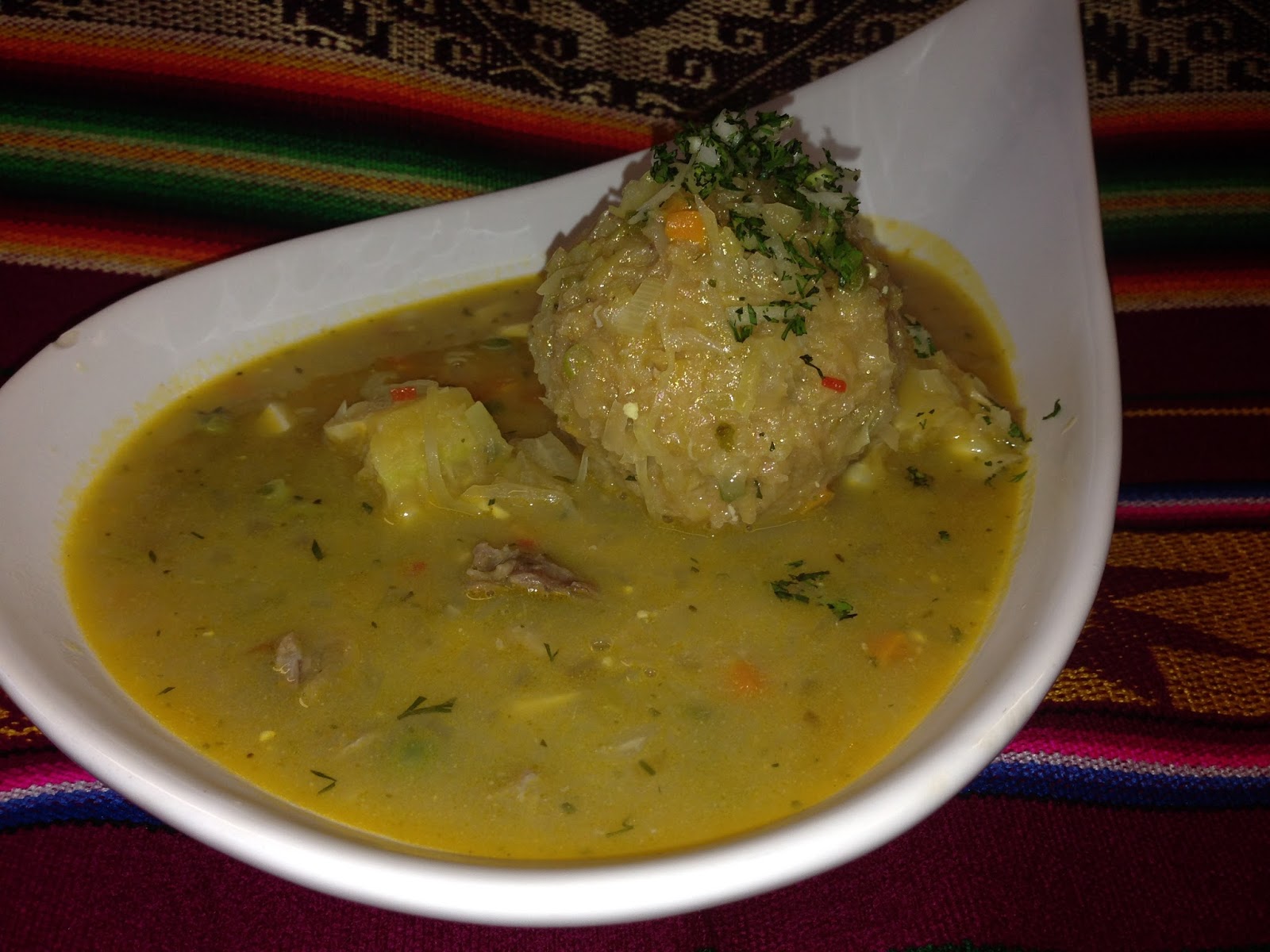 Sopa de Bolas de Verde