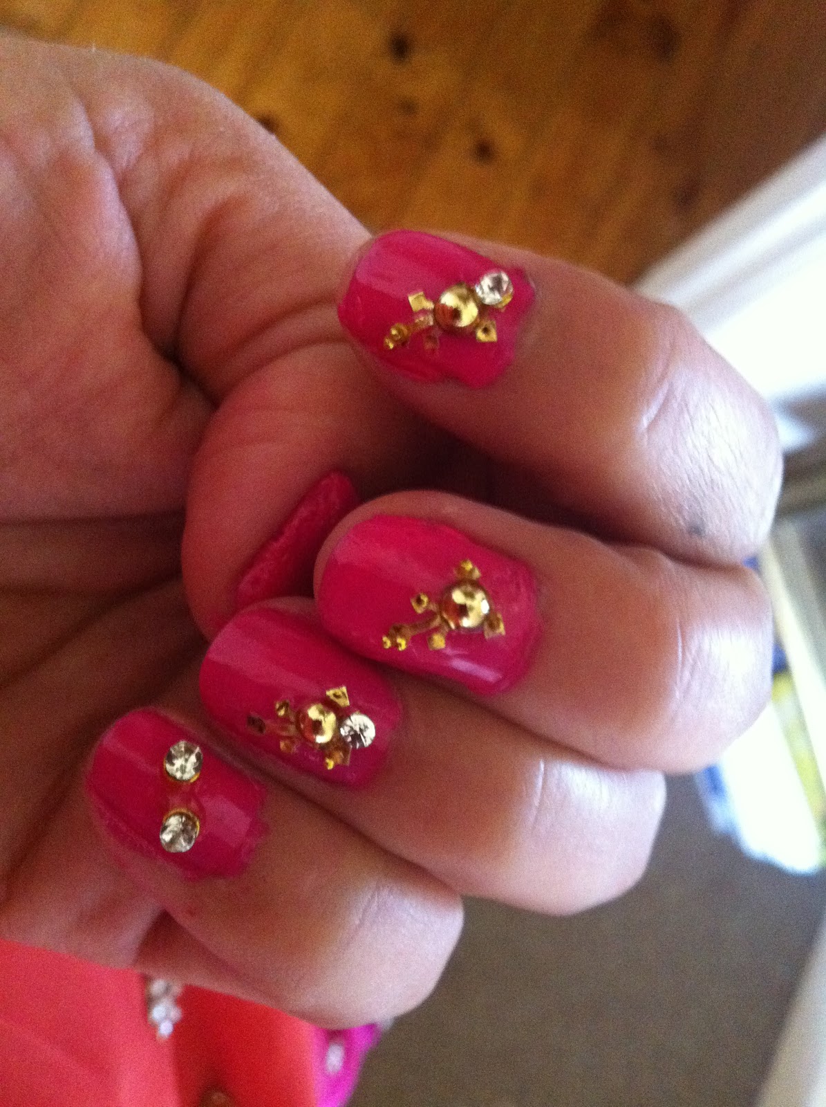 Parikrama: For Teej- bindi nail art