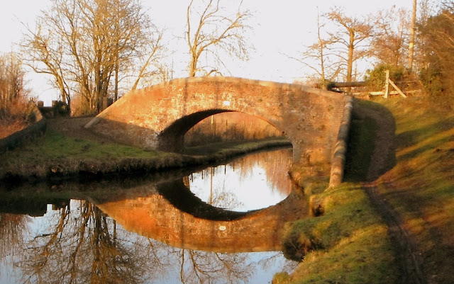 Staffordshire Photo: Turnover Bridge