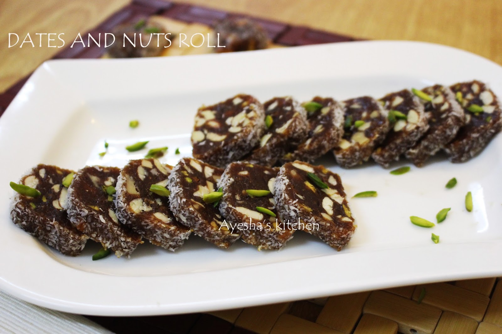 DATES AND NUTS ROLL / KHAJOOR KATRI / SUGAR FREE SWEET LADDOO RECIPE