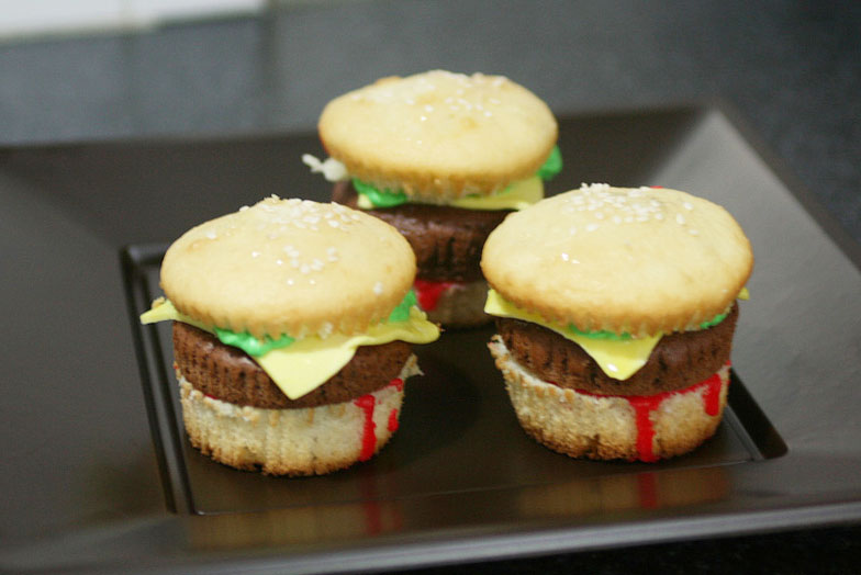 Mini Hamburger Cupcake Tutorial | BAKING DIY | Now thats Peachy