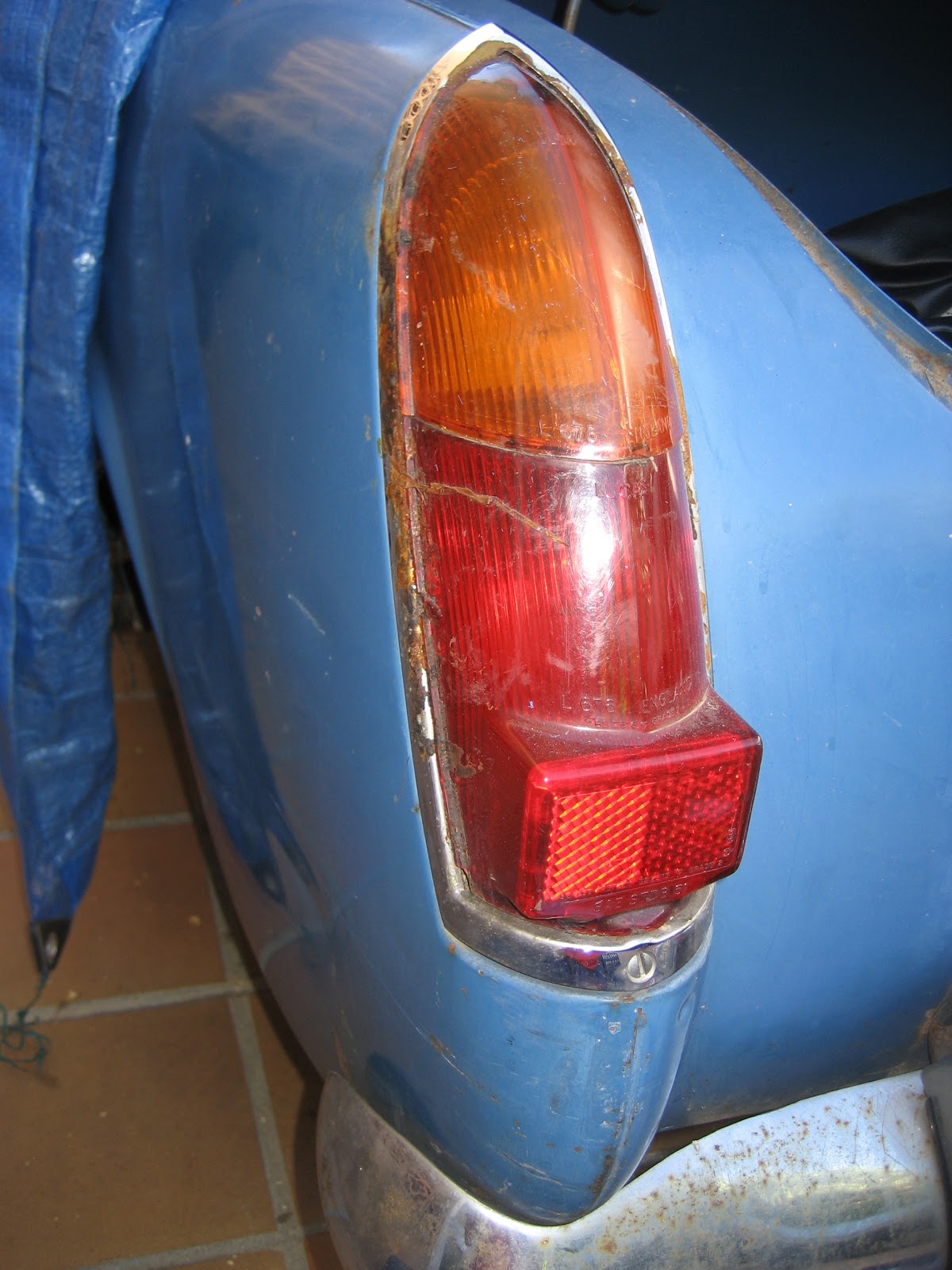 Austin Healey Sprite MK3 restoration: Fuel tank assembly and some strip ...