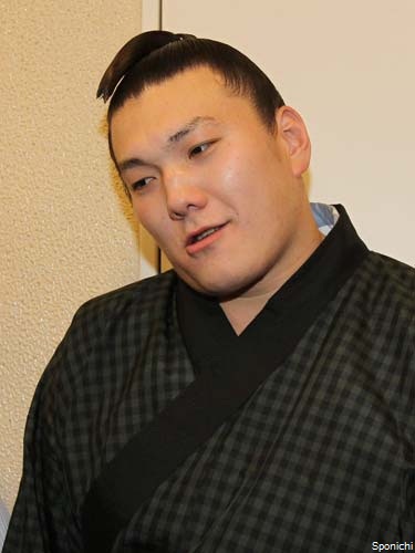 My sumō corner: Kyûshû basho 2011 : Ikioi, un nouveau promu vainqueur ...
