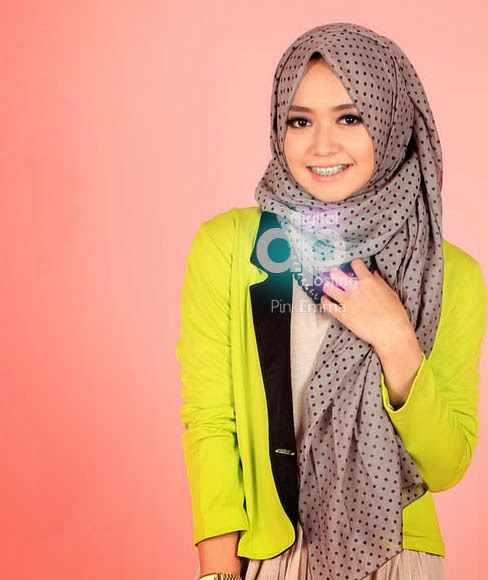 Trend Model Hijab Modern Cantik Ala Dini Djoemiko - Tips Hijab Modern