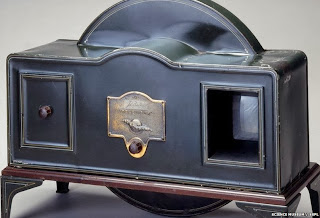 Gabrielle Meyer: Way Back When-sday: The History of Television