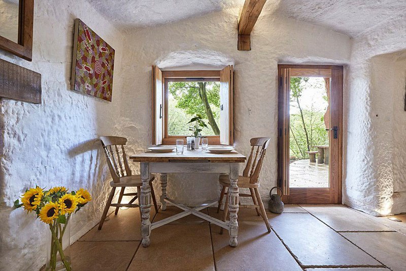 Design Stack: A Blog about Art, Design and Architecture: Caveman ...