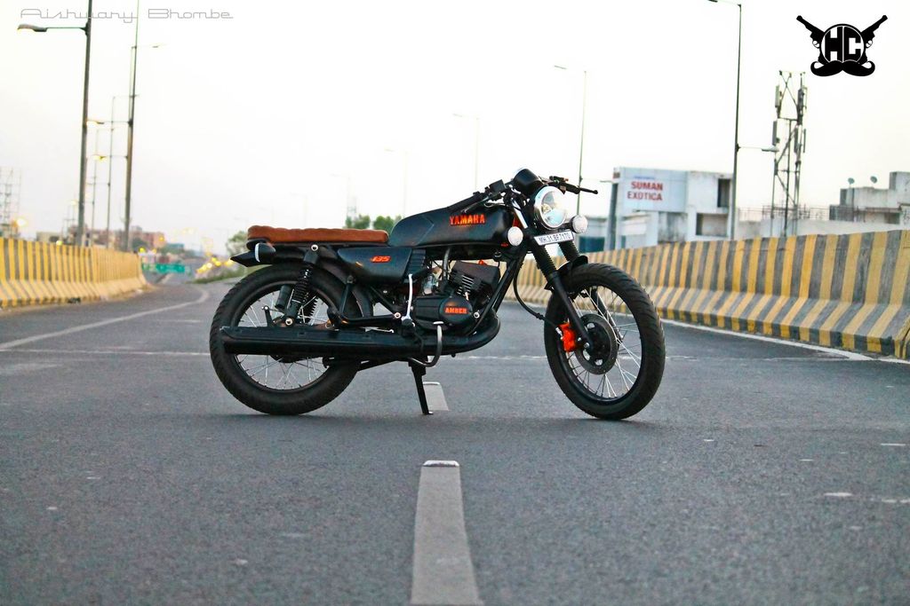 This Modified Yamaha RX135 With Café Racer Theme Looks Classy Read more ...