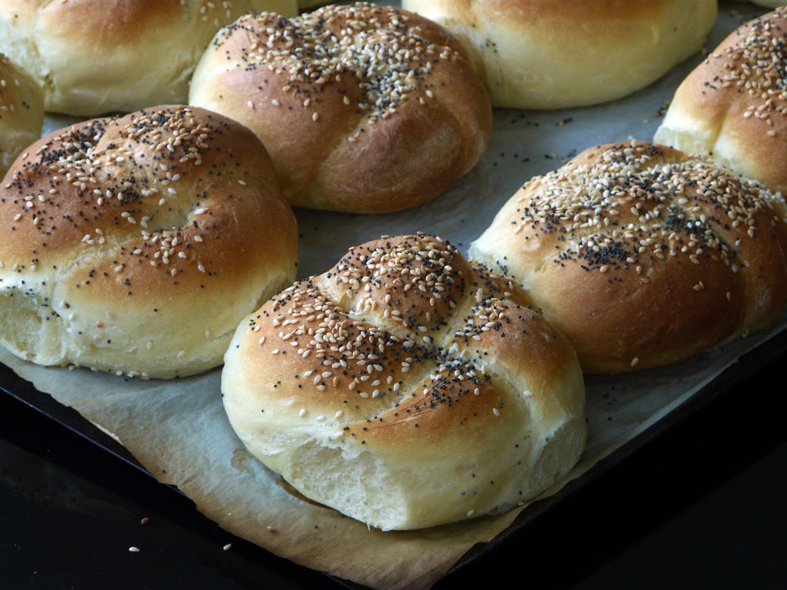 Thibeault's Table: Homemade Kaiser Rolls