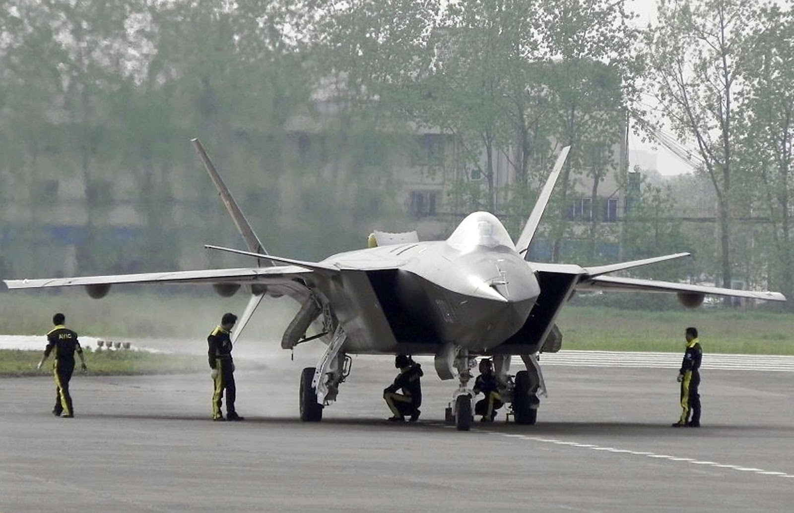 desarrollo defensa y tecnologia belica: J-20 contra F-22: cómo se ...