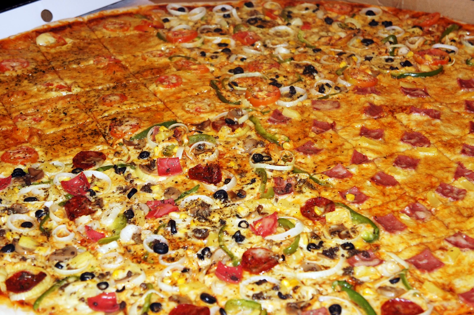wild and fierce: El Buono: Asia's Largest and Finest Pizza