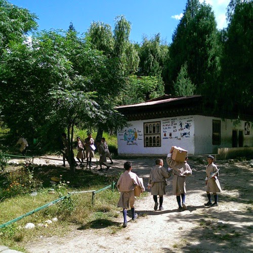 Cherngzhi's Art blog: My Volunteer Time In Bhutan