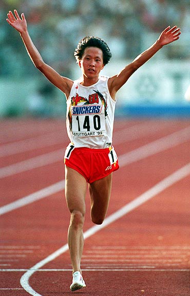 Calle 1: EL CUENTO CHINO DE MA JUNREN Y SUS ATLETAS